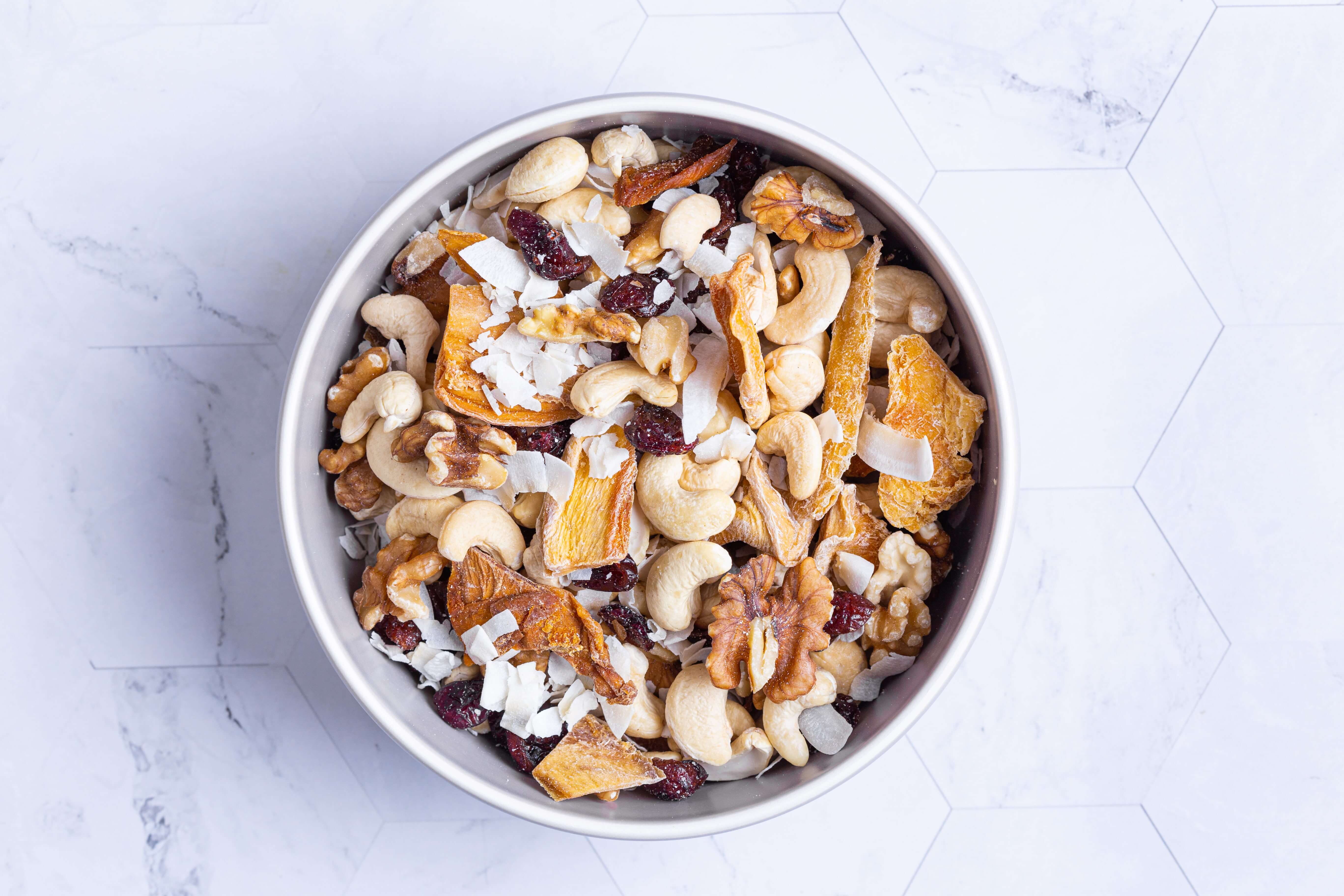 Essential Sports Nutrition – Raw Trail Mix