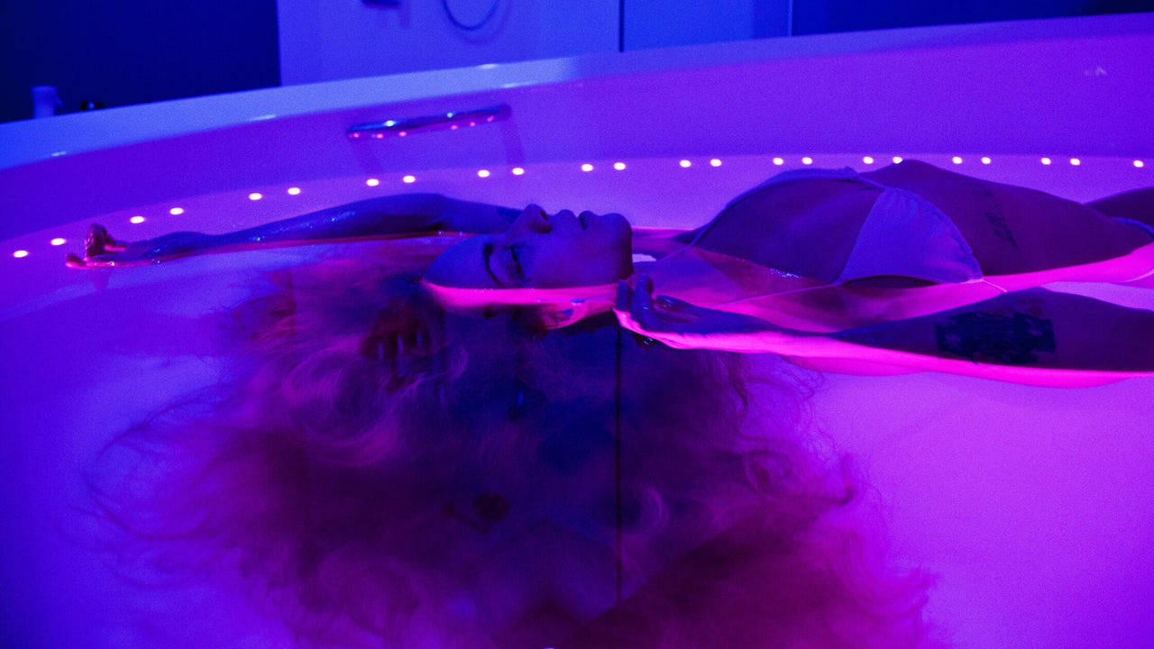 Sensory Deprivation Tank Benefits: Float Therapy for Your Health and Y ...
